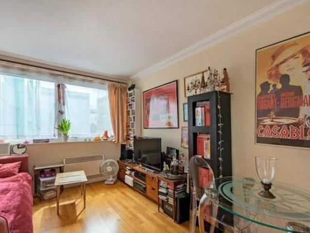 1 bedroom flat for sale in Fitzroy Street Fitzrovia W1 W1T