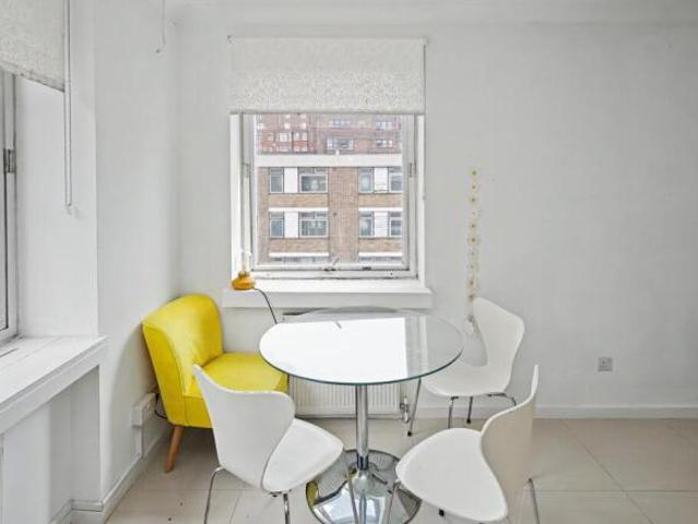 1 bedroom flat for sale in Flat 14 Coniston Court, Kendal Street, St George Fields, Paddington, London, W2 2AN, W2