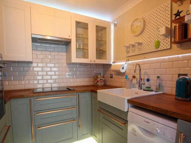 1 bedroom flat for sale in Flat 2 Havenfield Arbury Road Cambridge CB4