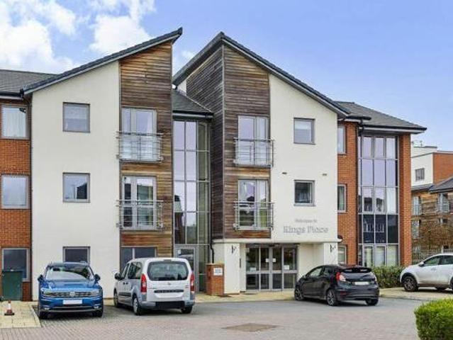 1 Bedroom Flat For Sale In Fleet, Hampshire