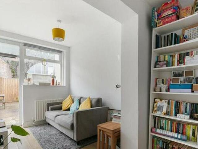 1 Bedroom Flat For Sale In Fulham, London