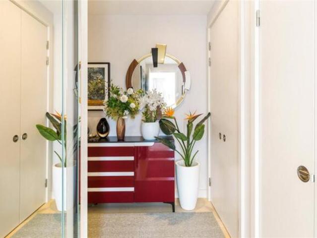 1 bedroom flat for sale in Gabriel Square, St. Albans, AL1