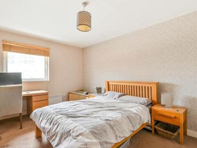 1 Bedroom Flat For Sale In Gallions Reach, London