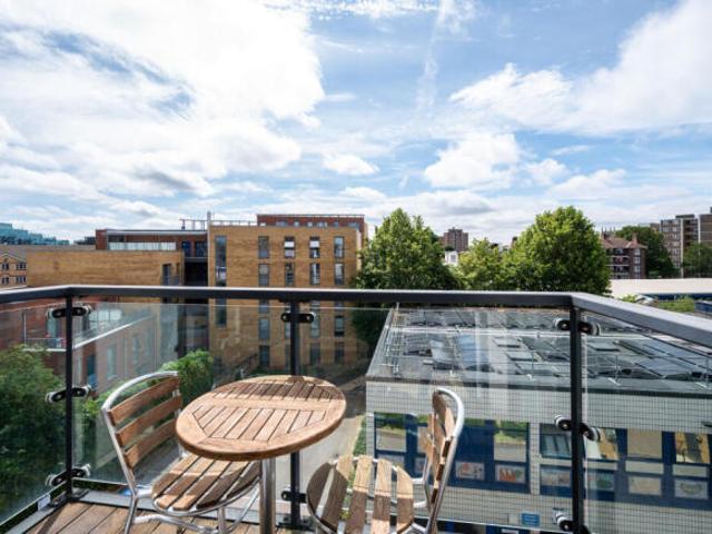1 bedroom flat for sale in George Mathers, Elephant and Castle, London, SE11