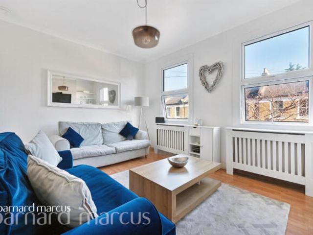 1 bedroom flat for sale in Geldart Road, London, SE15