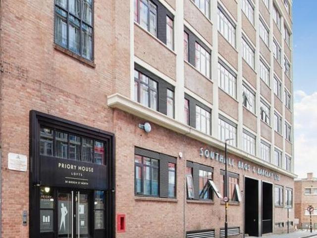 1 Bedroom Flat For Sale In Gooch Street North, Birmingham