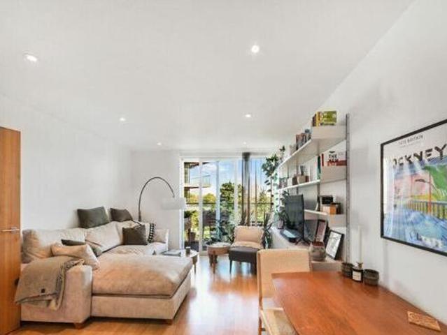 1 Bedroom Flat For Sale In Goodchild Road