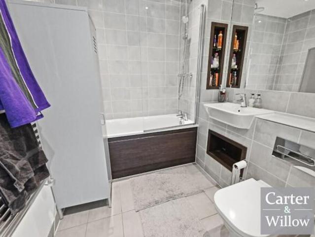 1 bedroom flat for sale in Goodacre Apartments, Kings Hill, Barking, IG11