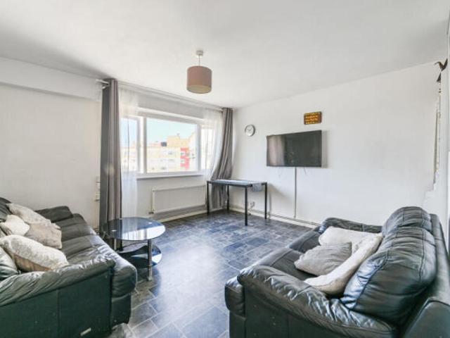 1 bedroom flat for sale in Gorefield House, Kilburn, London, NW6