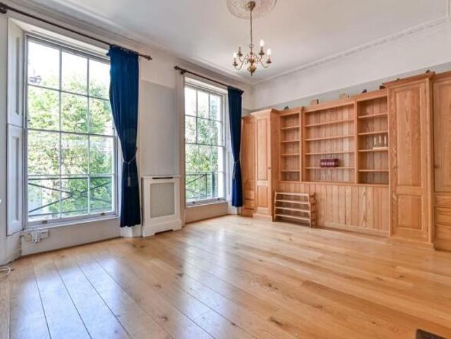 1 bedroom flat for sale in Gloucester Crescent, Primrose Hill, London, NW1