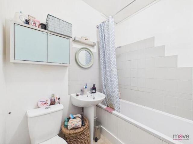 1 bedroom flat for sale in Gladstone Road, Granley Court, GL1