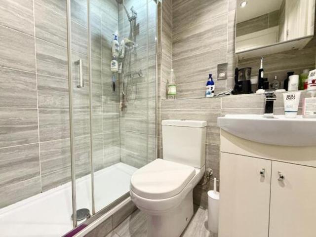 1 bedroom flat for sale in Glenfield Road, Luton, LU3