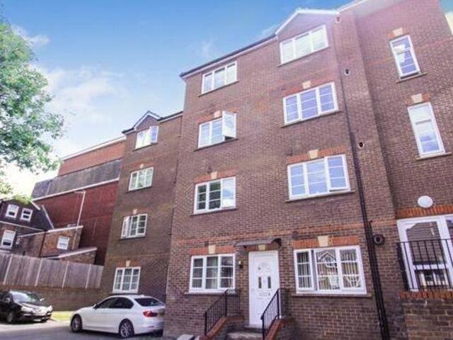 1 Bedroom Flat For Sale In Grove Road