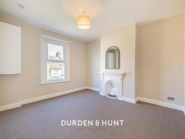 1 bedroom flat for sale in Grosvenor Road, Forest Gate, E7