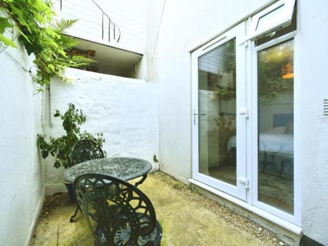 1 bedroom flat for sale in Grantham Road, Brighton, BN1