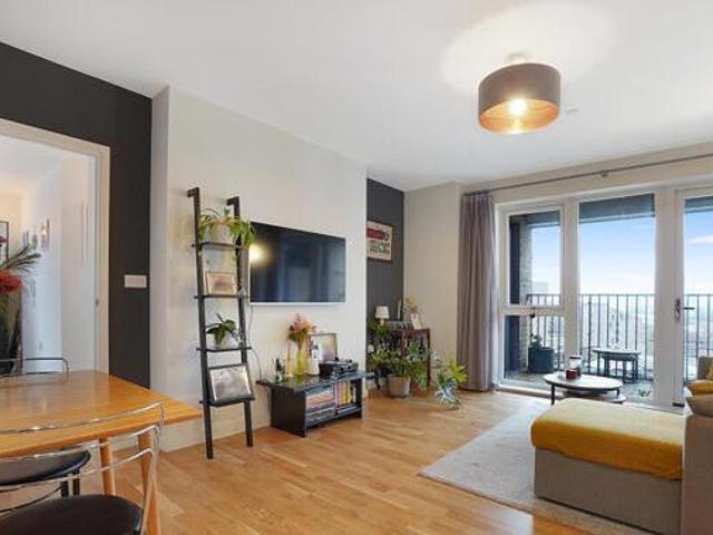 1 Bedroom Flat For Sale In Greenwich High Road, London