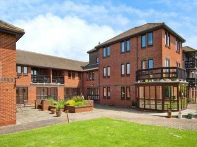 1 Bedroom Flat For Sale In Hamble, Southampton