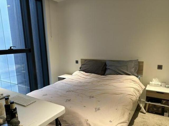 1 Bedroom Flat For Sale In Hampton Tower