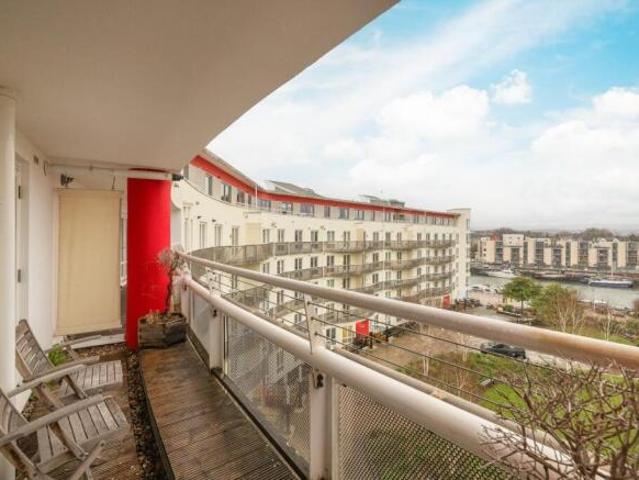 1 bedroom flat for sale in Hannover Quay, Harbourside, BS1