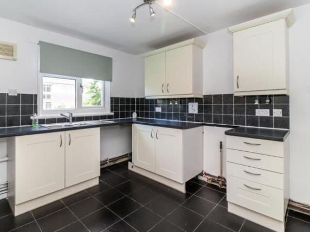 1 bedroom flat for sale in Haines Way, Watford, WD25