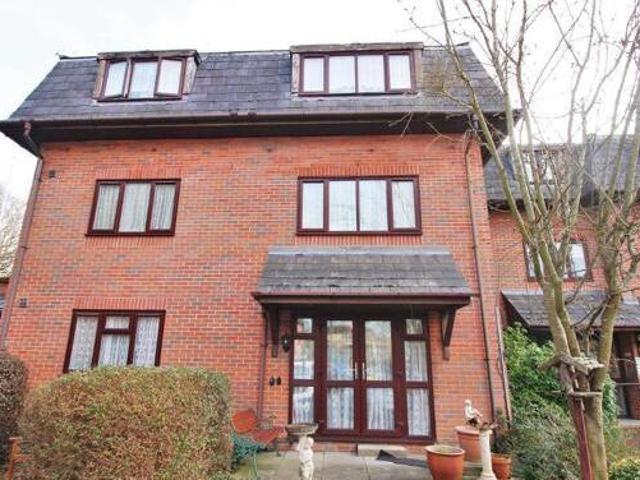 1 Bedroom Flat For Sale In Hayes