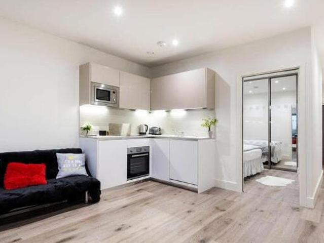 1 Bedroom Flat For Sale In Hayes, Hillingdon