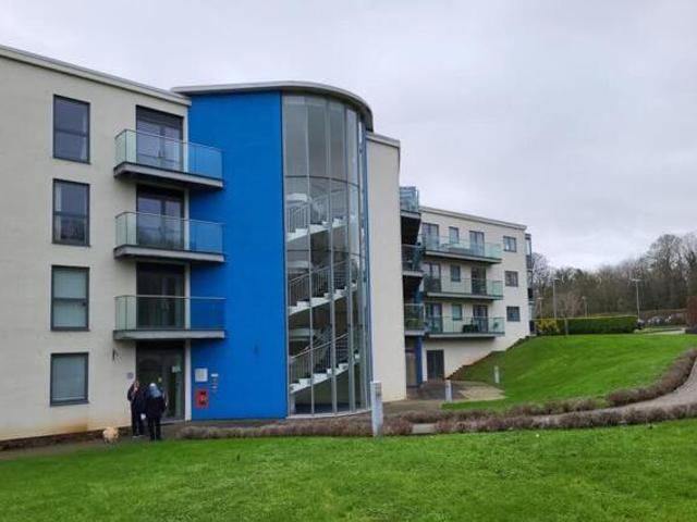 1 Bedroom Flat For Sale In Hayes Point
