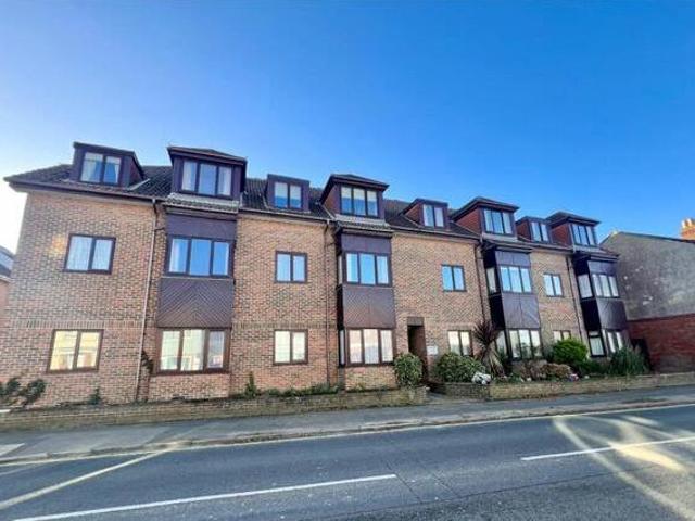 1 Bedroom Flat For Sale In Hayling Island, Hampshire