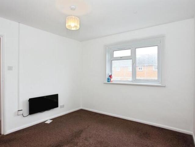 1 bedroom flat for sale in Hazelhurst Road, Cardiff, CF14