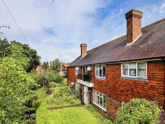 1 Bedroom Flat For Sale In Heathfield, East Sussex