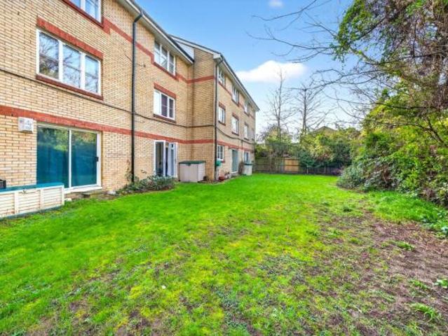 1 bedroom flat for sale in Heddington Grove, London, N7