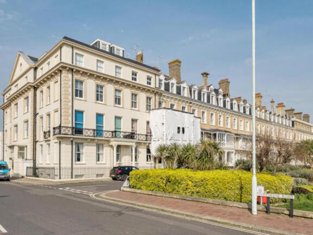 1 bedroom flat for sale in Heene Terrace, Worthing, West Sussex, BN11
