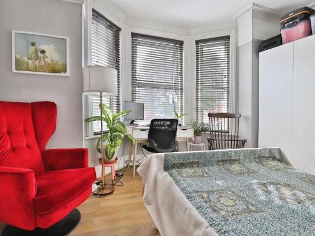 1 bedroom flat for sale in Heron Court Road, Bournemouth, BH3