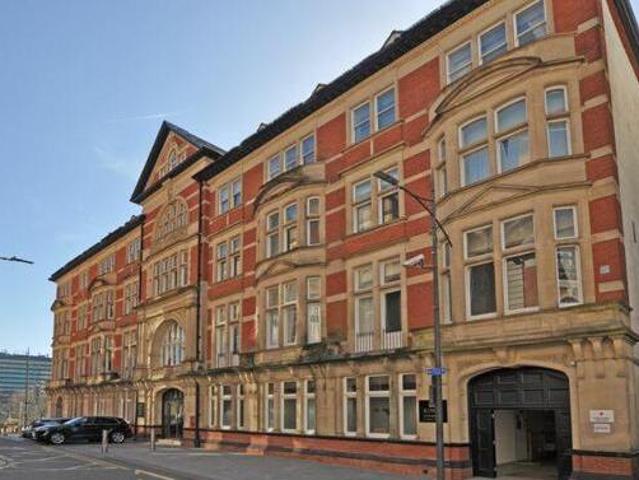 1 Bedroom Flat For Sale In High Street