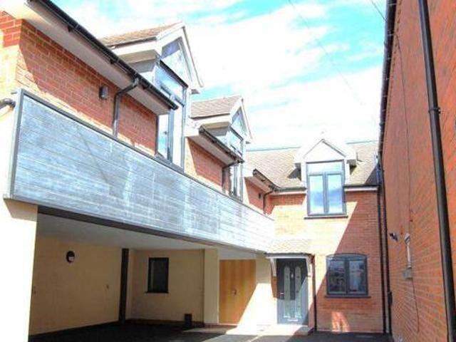 1 Bedroom Flat For Sale In High Street