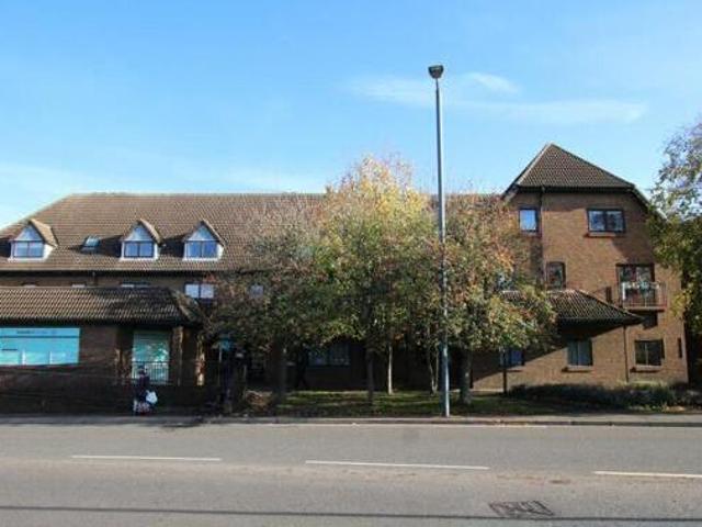 1 Bedroom Flat For Sale In High Street, Baldock