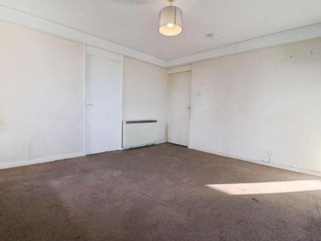 1 bedroom flat for sale in High Street, Langley, SL3