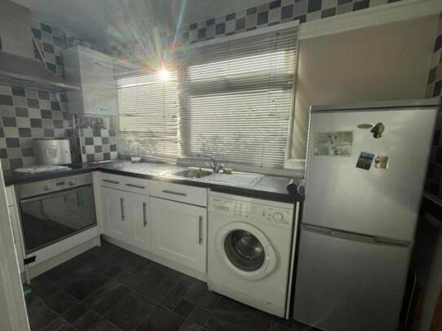 1 bedroom flat for sale in High Street, London Colney, AL2