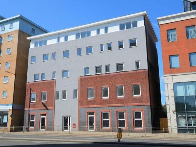 1 bedroom flat for sale in High Street, Slough, SL1