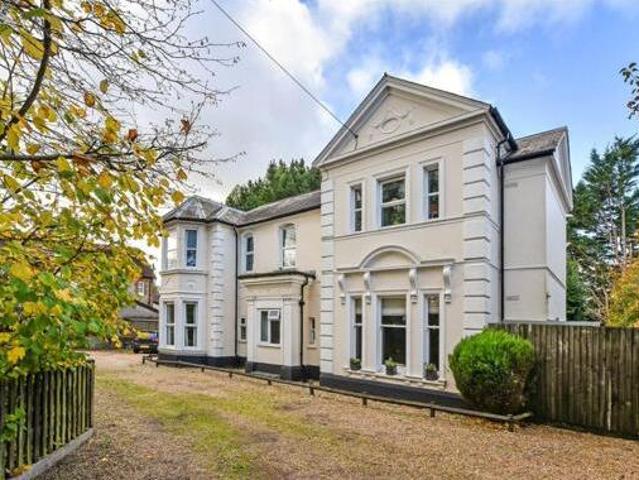 1 Bedroom Flat For Sale In Hill Brow, Liss