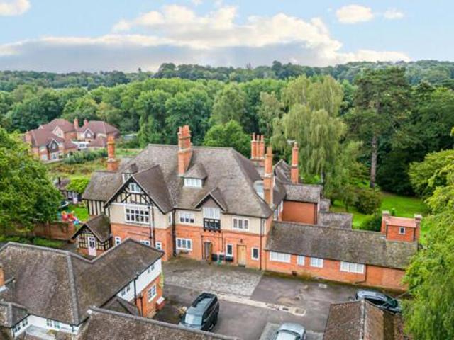 1 Bedroom Flat For Sale In Hook, Hampshire