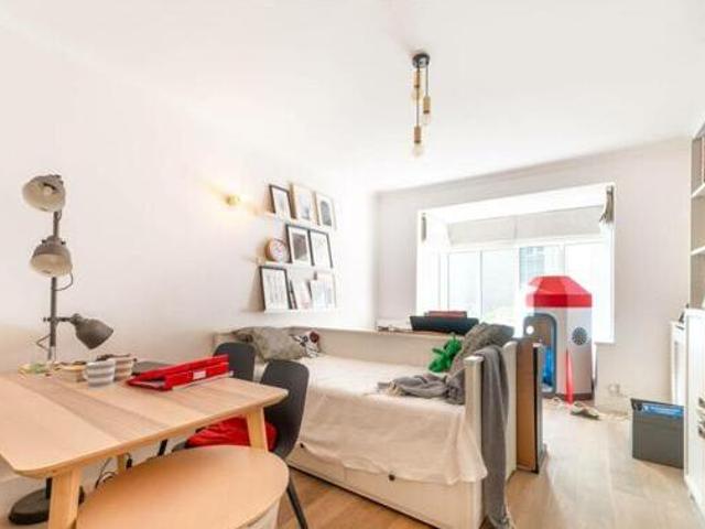 1 Bedroom Flat For Sale In Holland Park, London