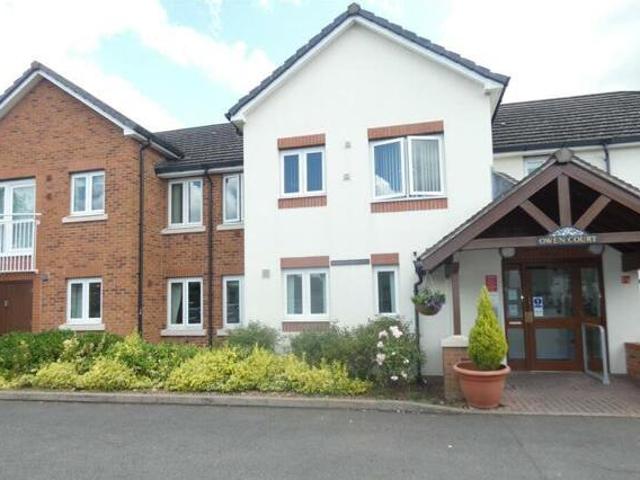 1 Bedroom Flat For Sale In Hollyfield Road