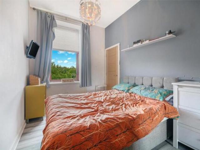 1 bedroom flat for sale in Holmlea Road, Cathcart, Glasgow, G44