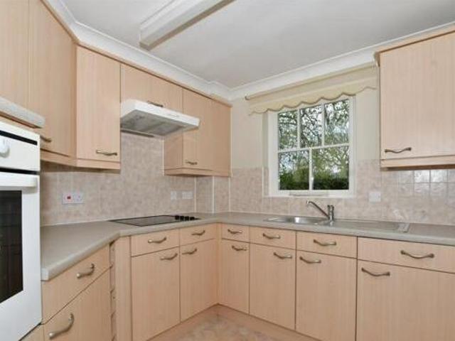 1 Bedroom Flat For Sale In Horley