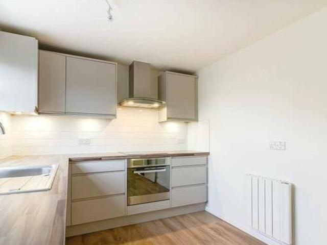 1 bedroom flat for sale in Hornbeam Road Buckhurst Hill IG9