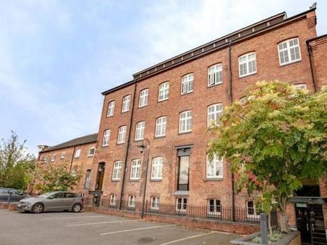 1 bedroom flat for sale in Horninglow Street BurtononTrent DE14