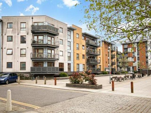 1 Bedroom Flat For Sale In Howlands Court
