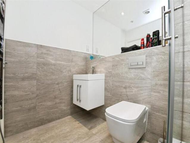 1 bedroom flat for sale in Hubert Road, Essex, CM14