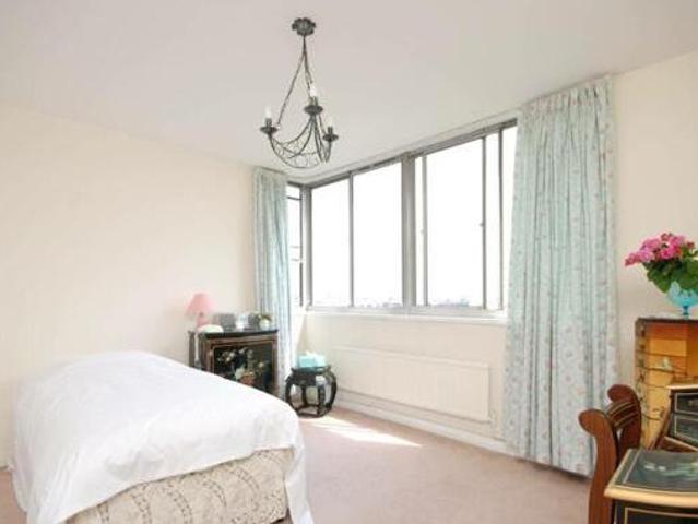 1 Bedroom Flat For Sale In Hyde Park Estate, London